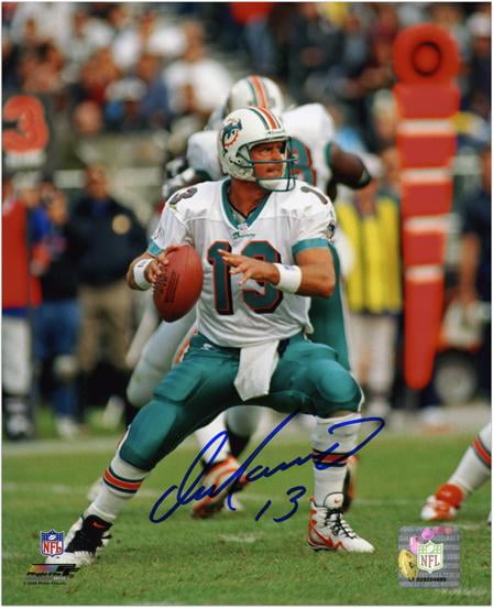Dan Marino Miami Dolphins Autographed 8" x 10" Drop Back Photograph ...