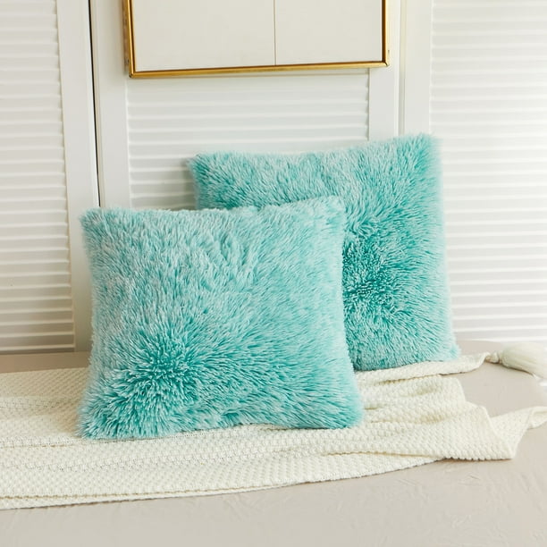 LIFEREVO Shaggy Faux Fur Throw Pillow Covers,Fuzzy Cozy Soft Decorative ...