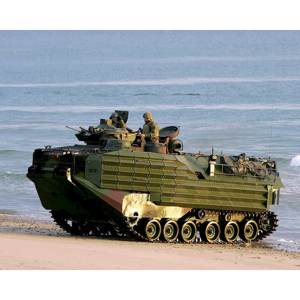 Assault Amphibious Vehicle (AAV) United States Marine Corps 16"x20 ...