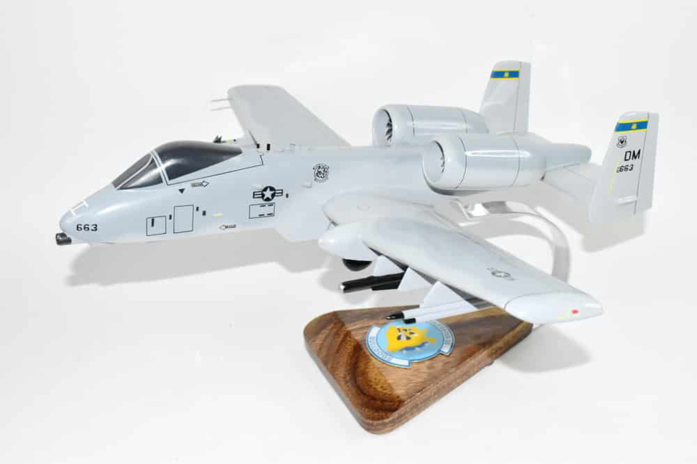 354th Fighter Squadron Bulldogs A-10 Warthog Model, Fairchild, 1/33 ...