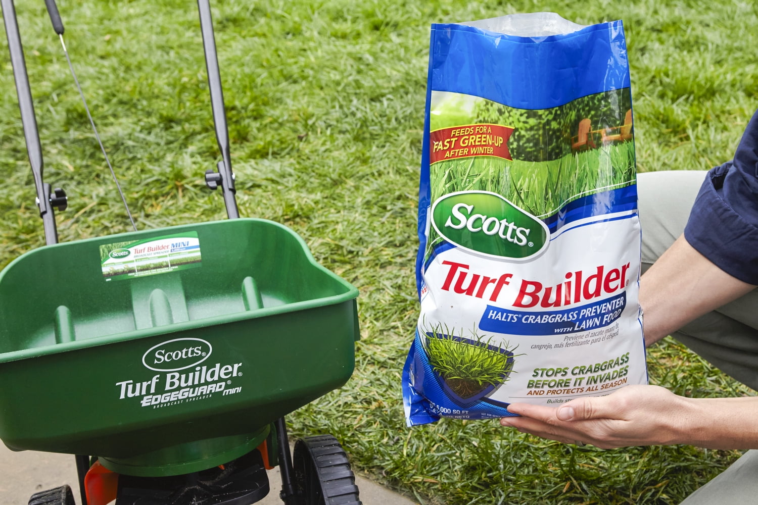 Scotts Turf Builder Weed Feed Fertilizer Crabgrass Preventer Lawn Food 13.35 lbs Walmart