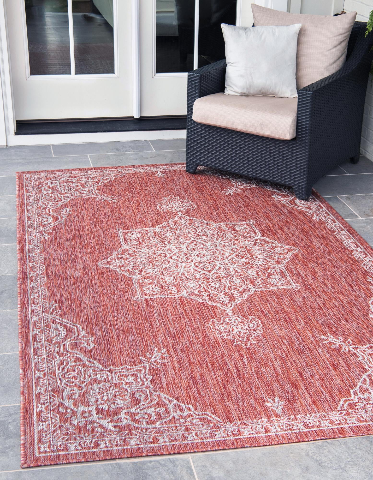Rugs.com Outdoor Traditional Collection Rug – 8' x 11' Rust Red ...