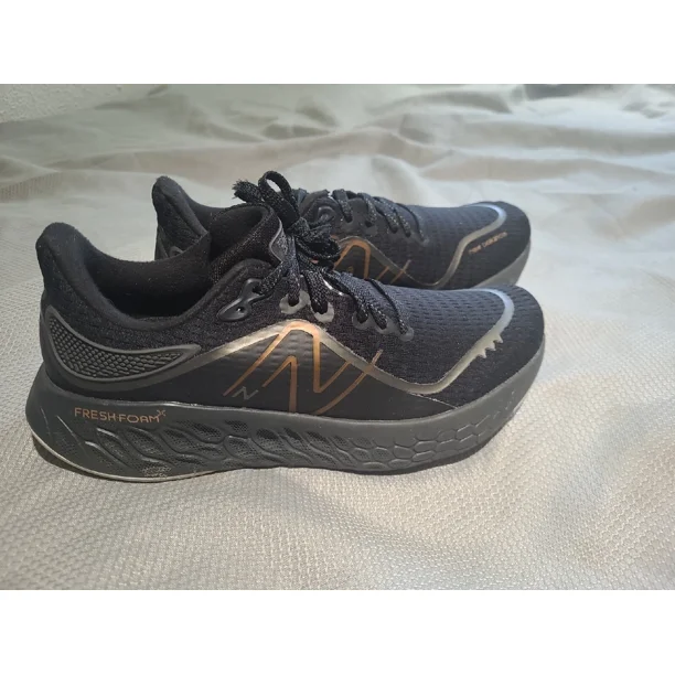New Balance Shoe Mens Size US 7 Fresh Foam X 1080 V12 NB Black Gold Men ...