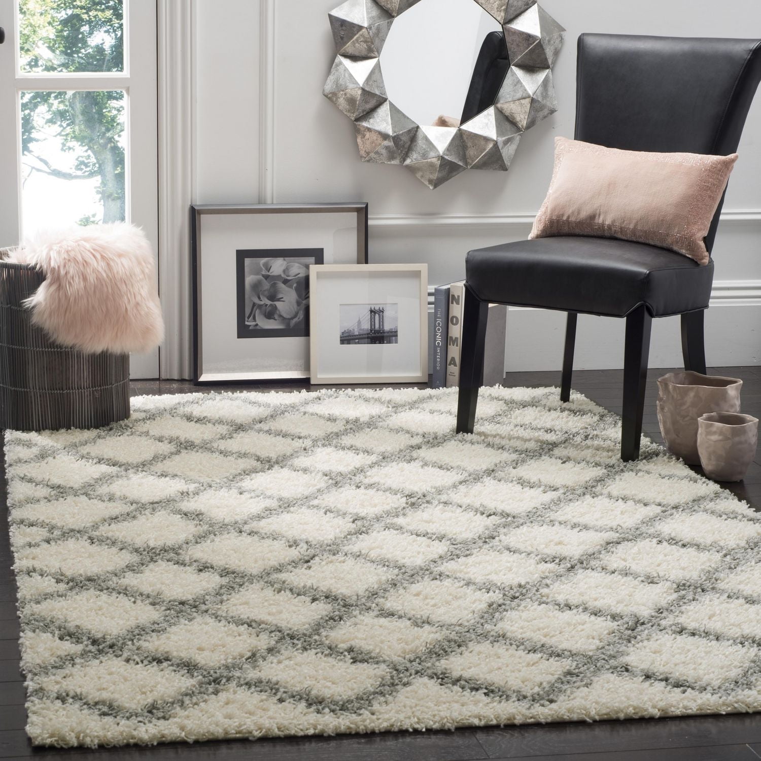 Click here for Safavieh Dallas Jerrie Geometric Shag Area Rug 3 F... prices