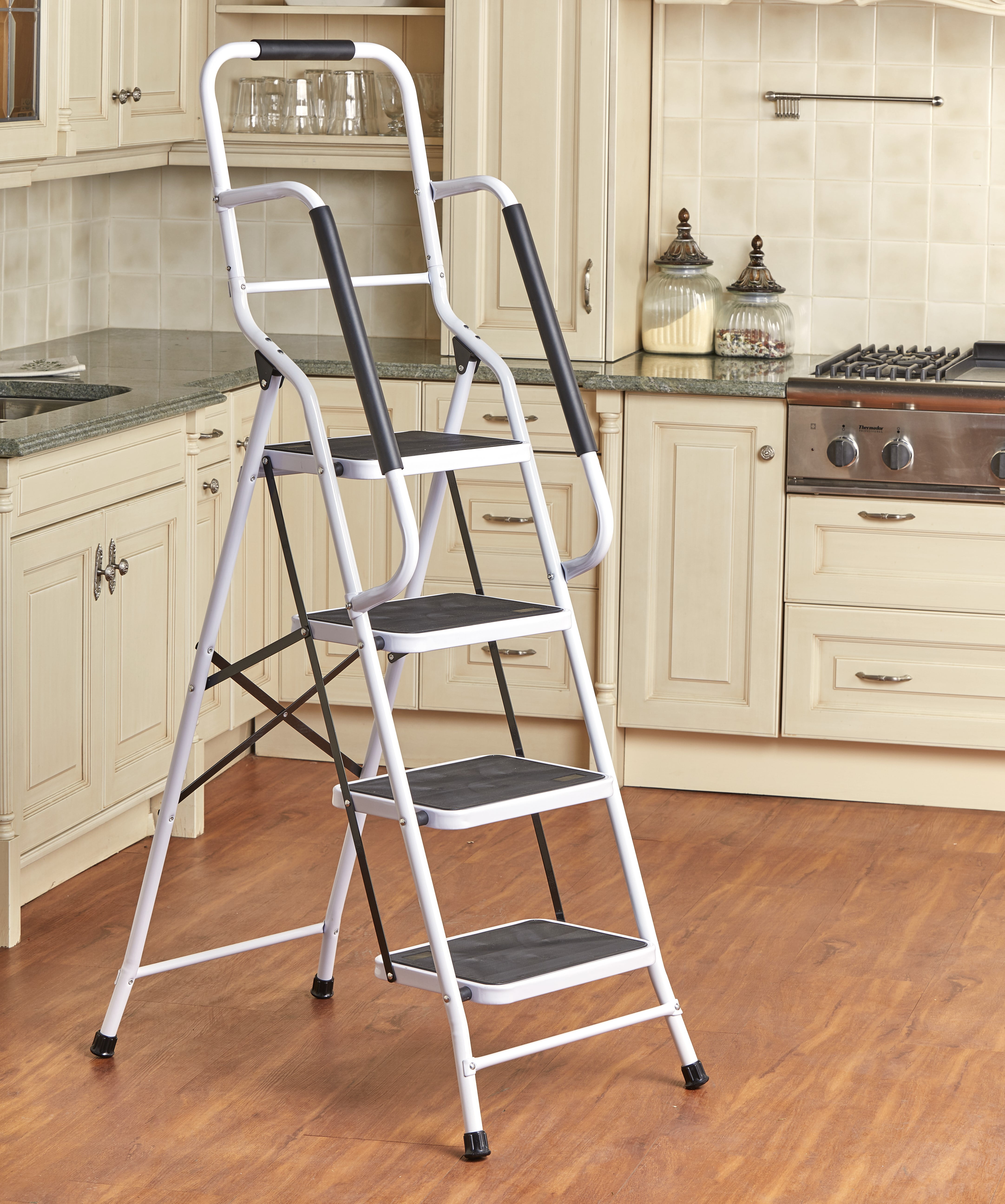 Buy 4-Step Ladder Online at Lowest Price in India. 231324112