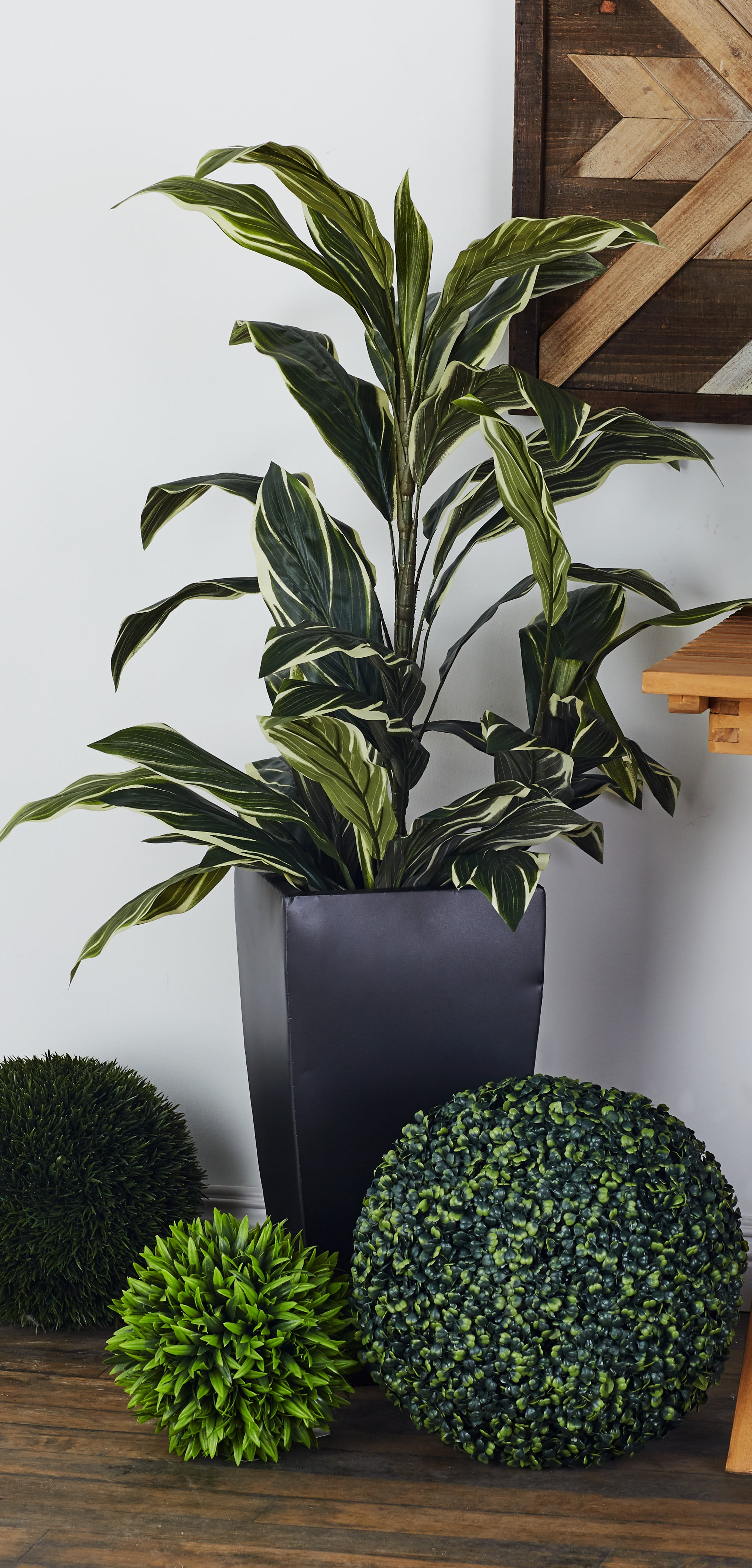 DecMode Tall Indoor Planters, Set Of 3, Metal Planters, 15 DecMode Tall Indoor Planters, Set Of 3, Metal Planters, 15