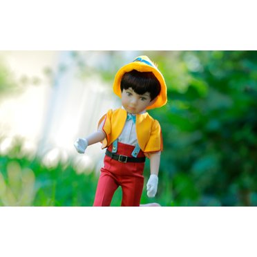 "MEZCO Childs Play Chucky Good Guys Doll - 15"" Talking Toy with ...