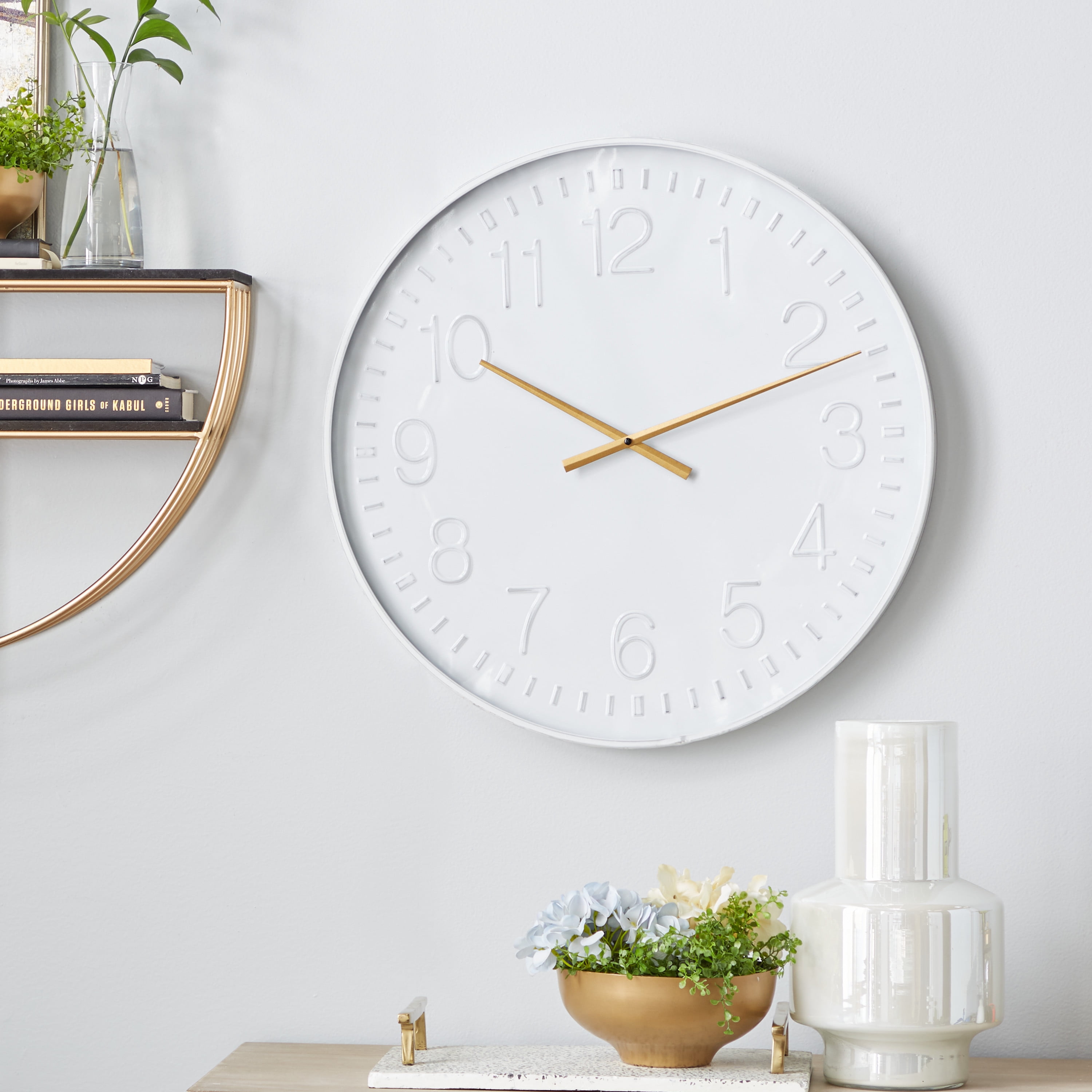 DecMode 24" White Metal Round Wall Clock - Walmart.com