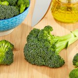 Fresh Broccoli Bunch, Each - Walmart.com