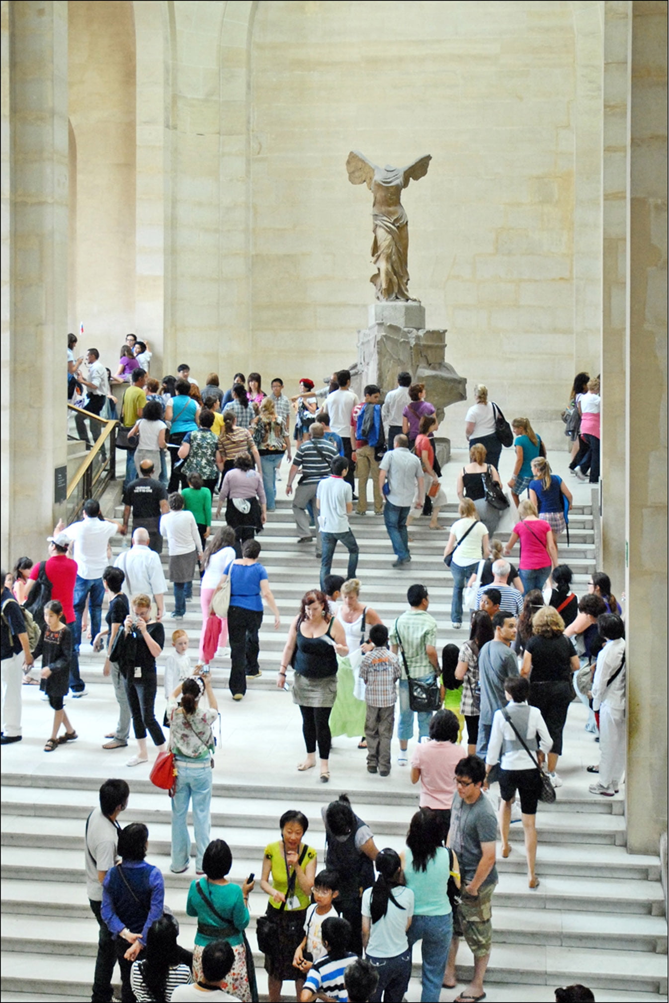 24x36 gallery poster, Tourists the Louvre art museum - Walmart.com
