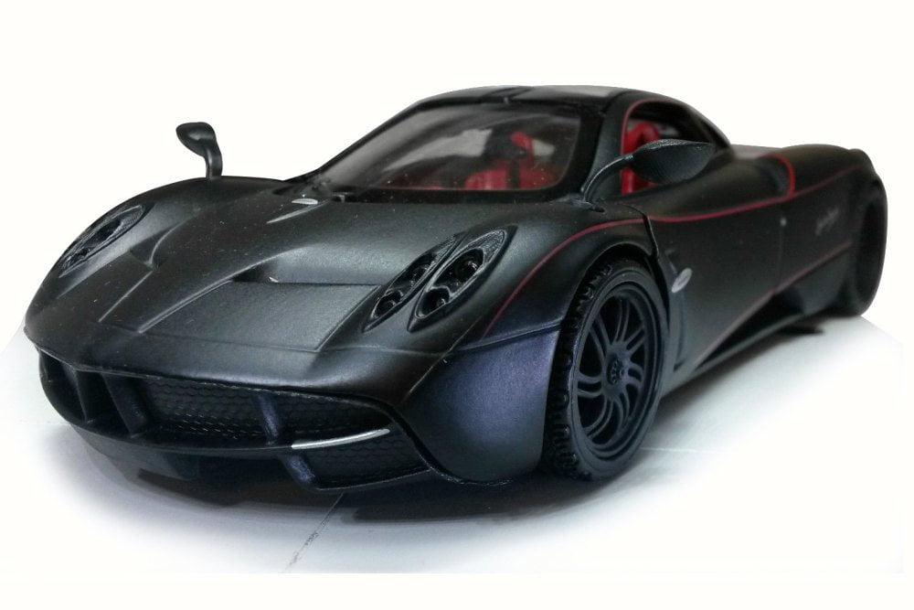 Pagani Huayra w/ upward-opening doors, Matte Black - Motor Max 79502 ...