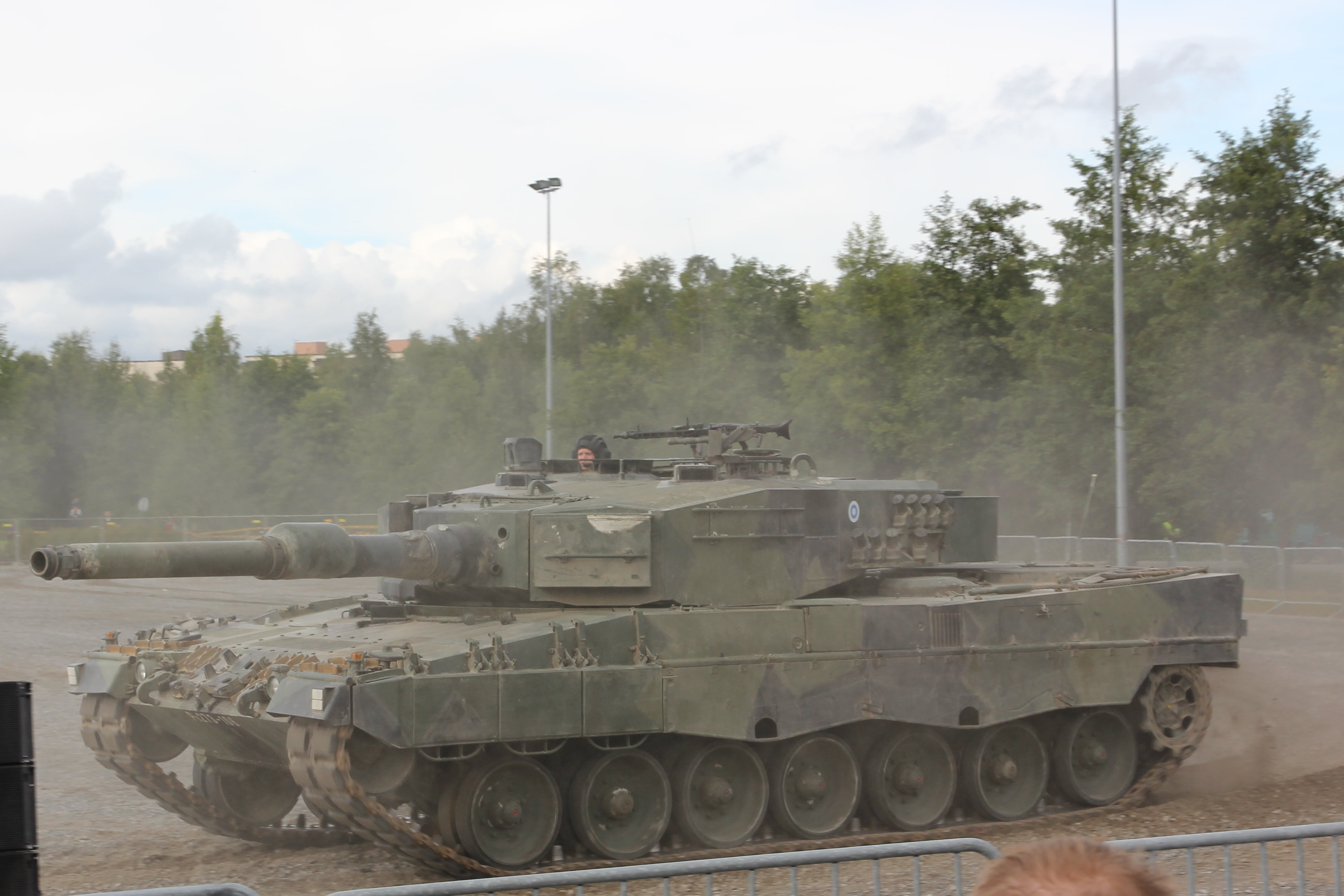 Leopard Tank