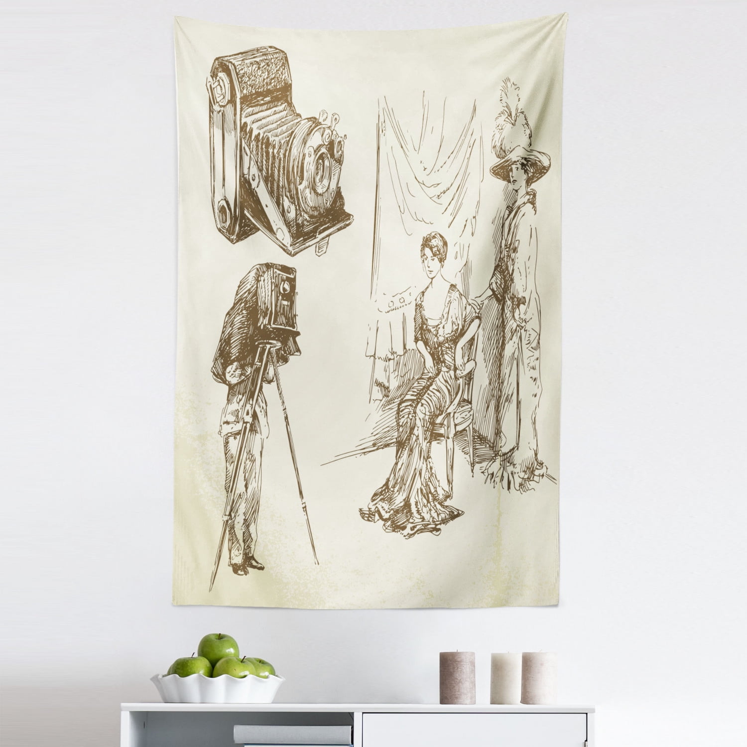 Vintage Woman Tapestry, 2 Women Posing in Front of a Nostalgic Camera ...