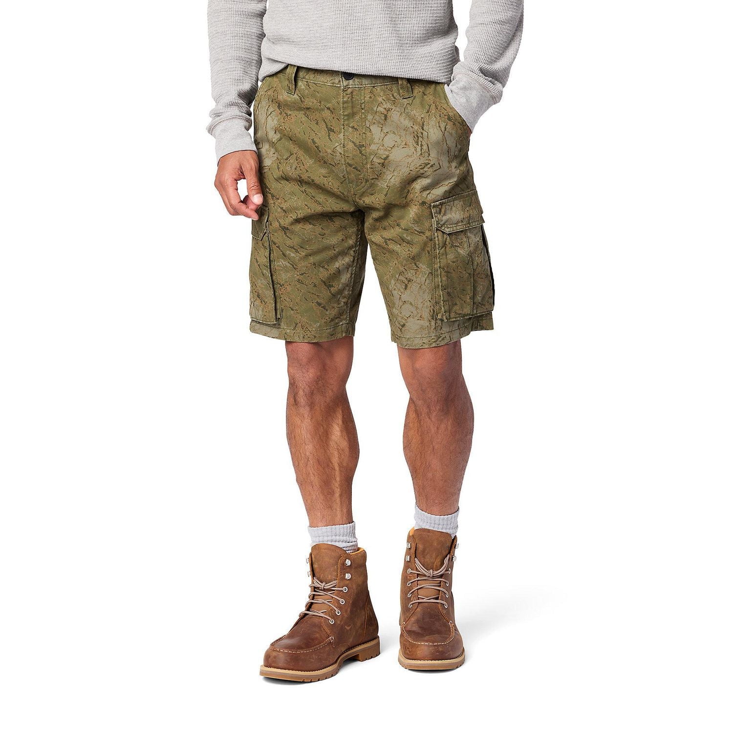 Click here for Levi Strauss Signature Mens Secure Cargo Shorts prices