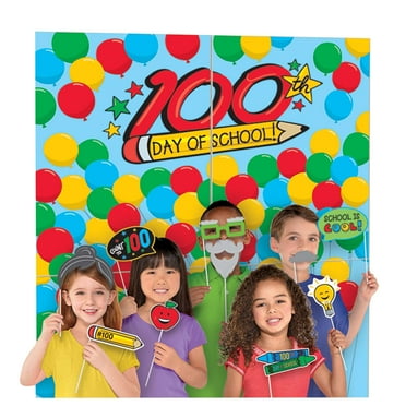 Fun Express Graduation Photo Booth Frame Kit – 6 Pc. - Walmart.com