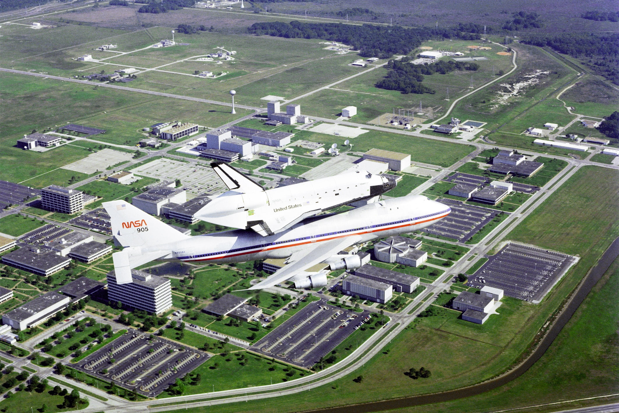 24x36 gallery poster, Space Shuttle Challenger atop its Shuttle Carrier ...