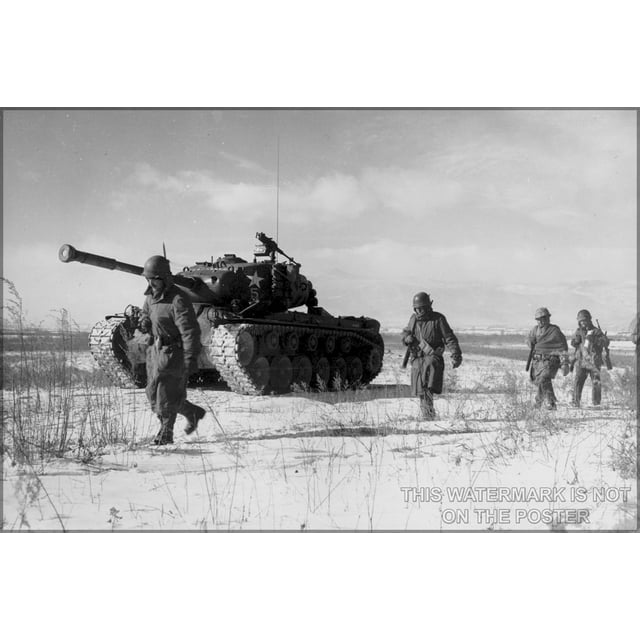 24"x36" Gallery Poster, Marines with m26 pershing tank Chosin Reservoir ...