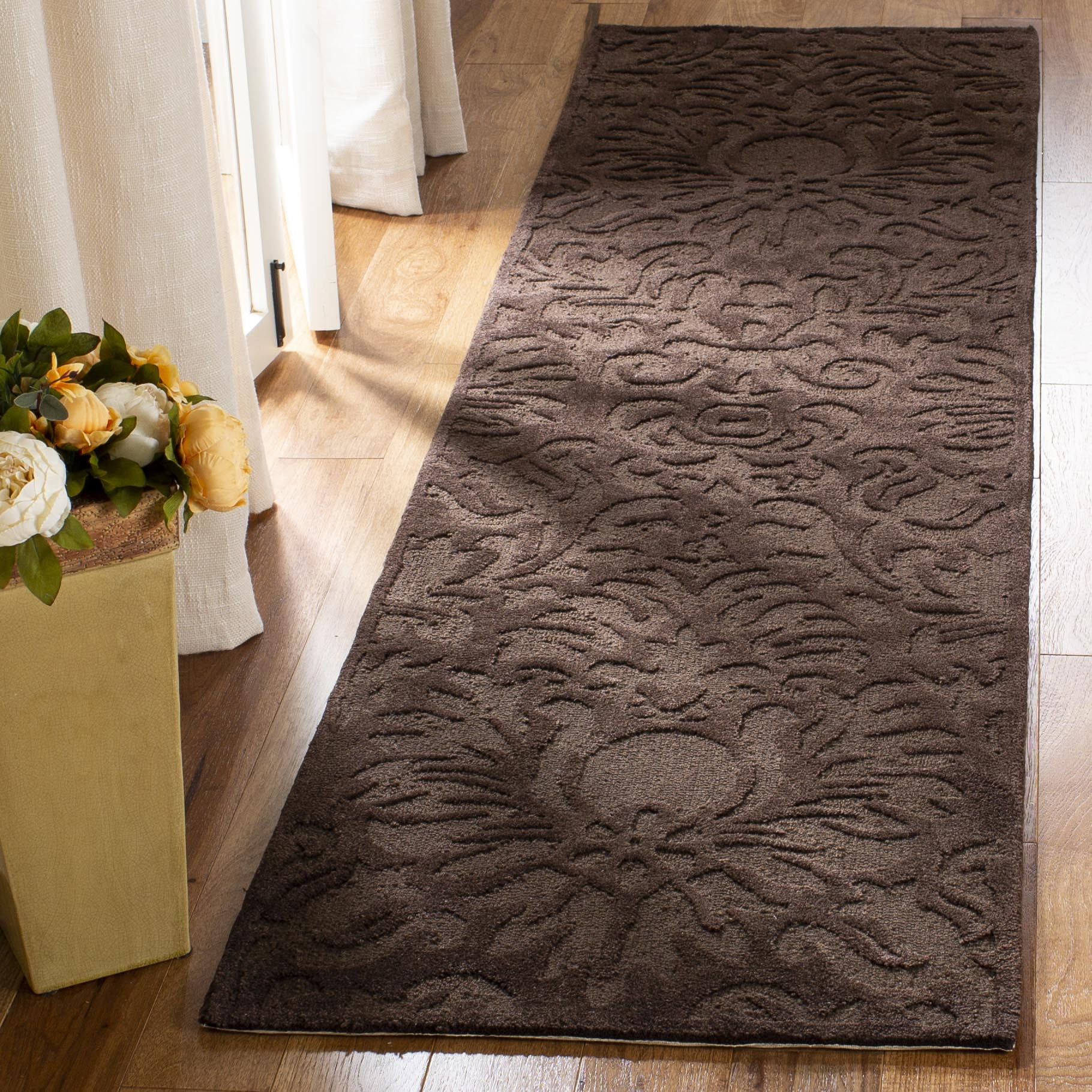 Safavieh Total Performance Wilton Floral Runner Rug, Chocolate, 2'3" x ...