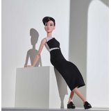 Barbie Signature Posable Barbie Looks Doll (Petite, Brunette) - Walmart.com