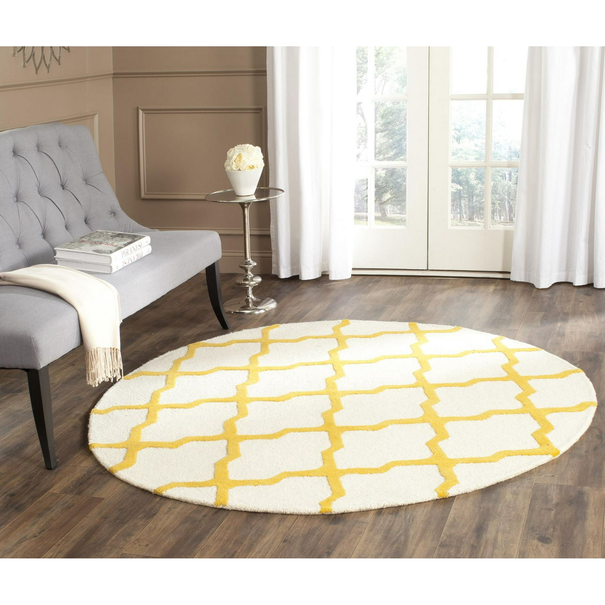 Click here for Safavieh Cambridge Liam Geometric Area Rug 4 X 4 R... prices