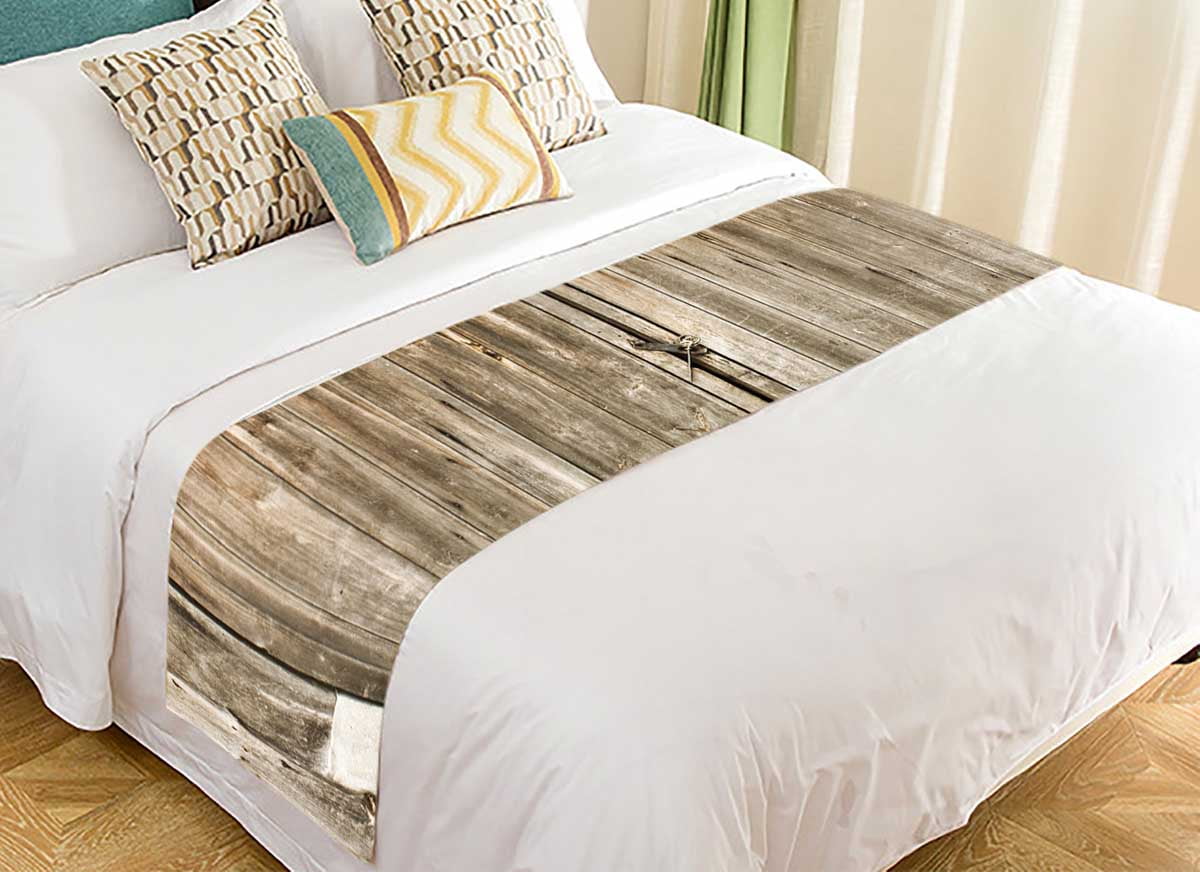 PKQWTM vintage brown wooden door locked Bed Runner Bedroom Bedding ...