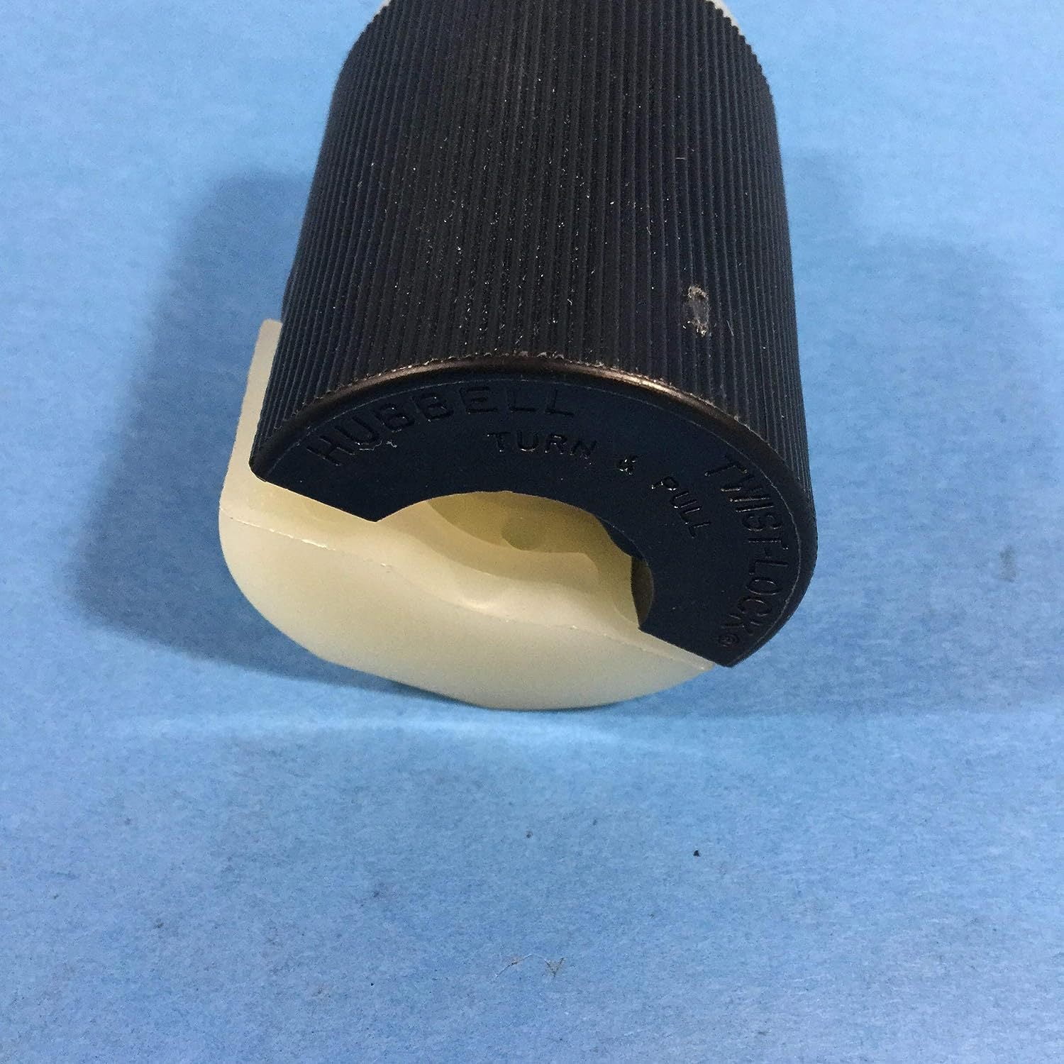 HTYSUPPLY HBL4570C INSULGRIP, Industrial, Male Plug, -Lock, 250 VAC, 3 ...