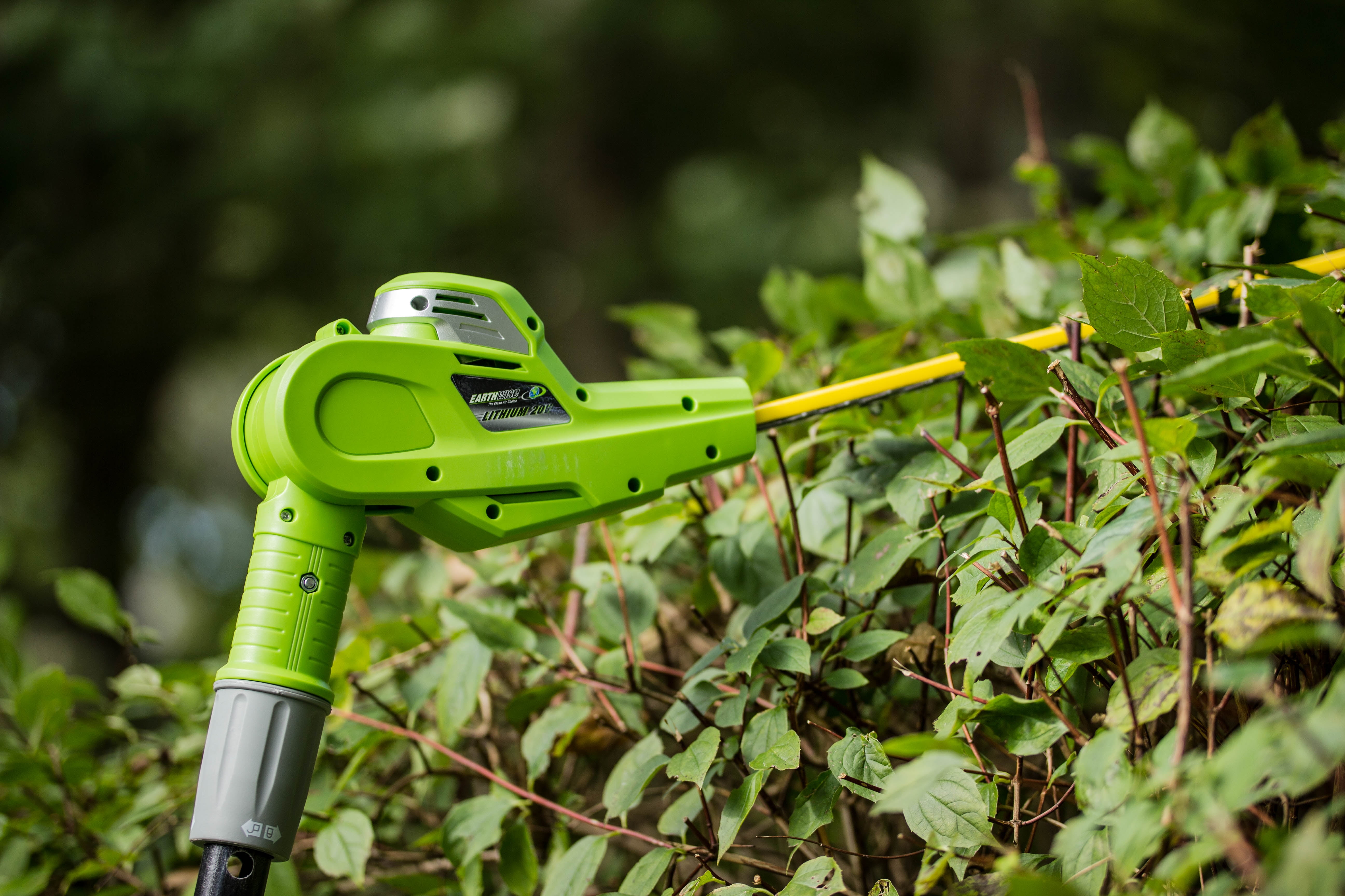 Earthwise 20-volt 20-in Battery Hedge Trimmer Ah (Battery, 50% OFF