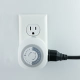 GE 24-Hour Heavy Duty Indoor Plug-In Mechanical Timer, 1 Grounded ...