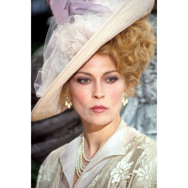 Ellis Island, Faye Dunaway, 1984. Cbs / Courtesy: Everett Collection ...