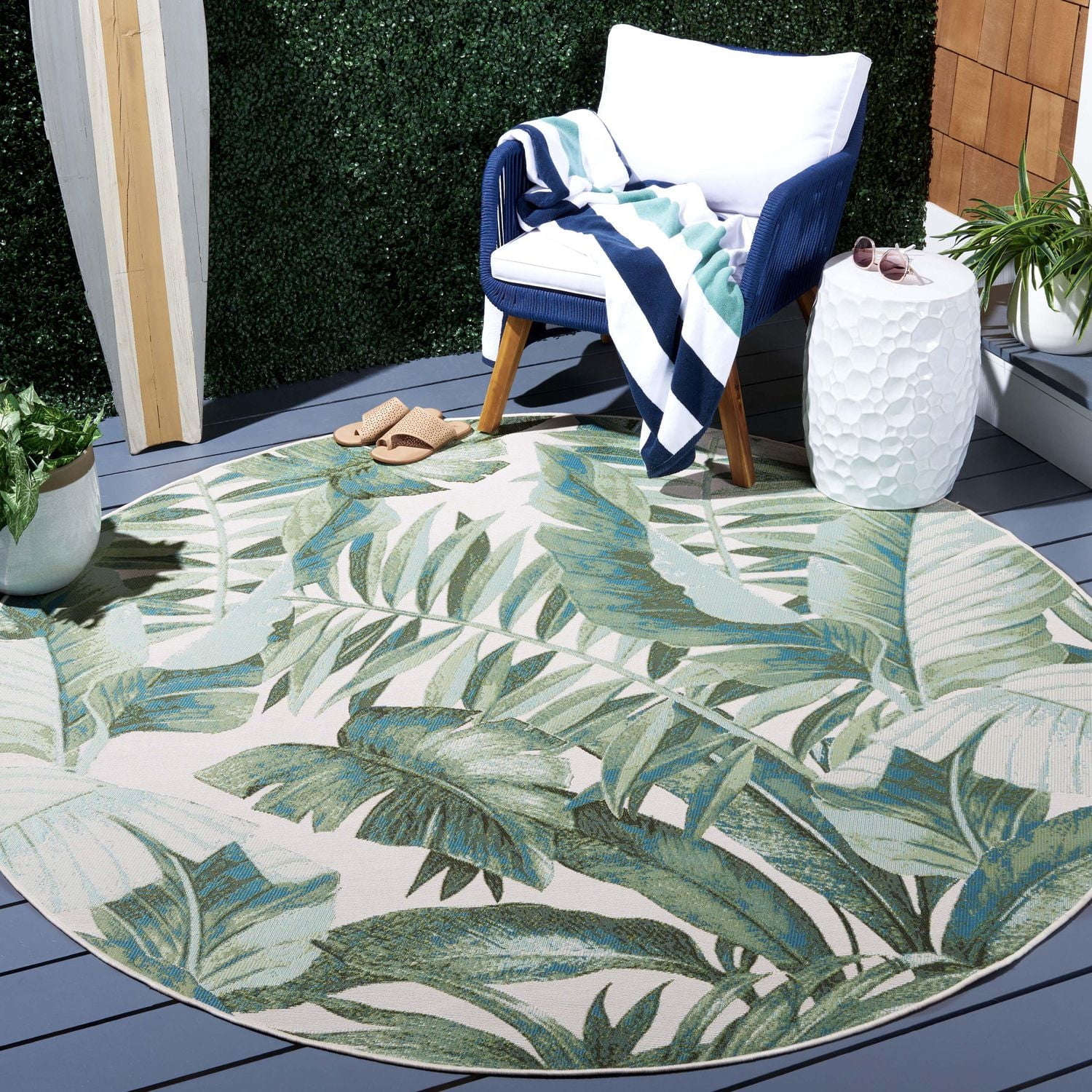 Click here for Safavieh Barbados Igor Botanical Indoor/Outdoor Ar... prices