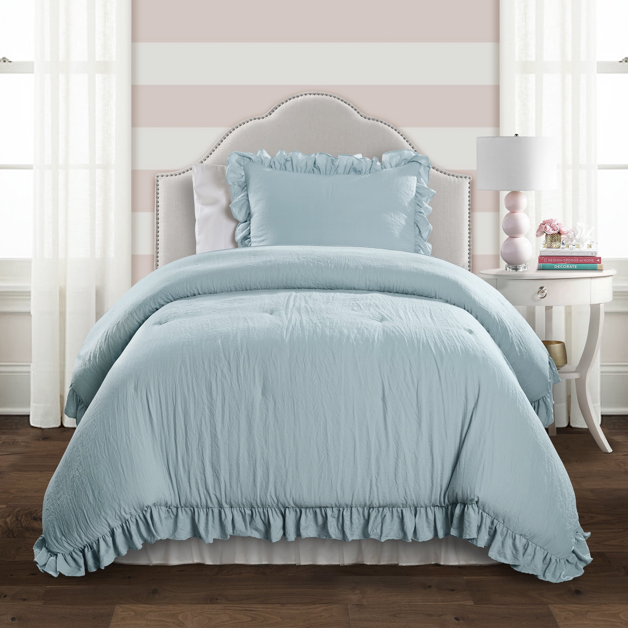 "Lush Decor Reyna Textured Ruffle Detail Back To Campus Dorm Room ...