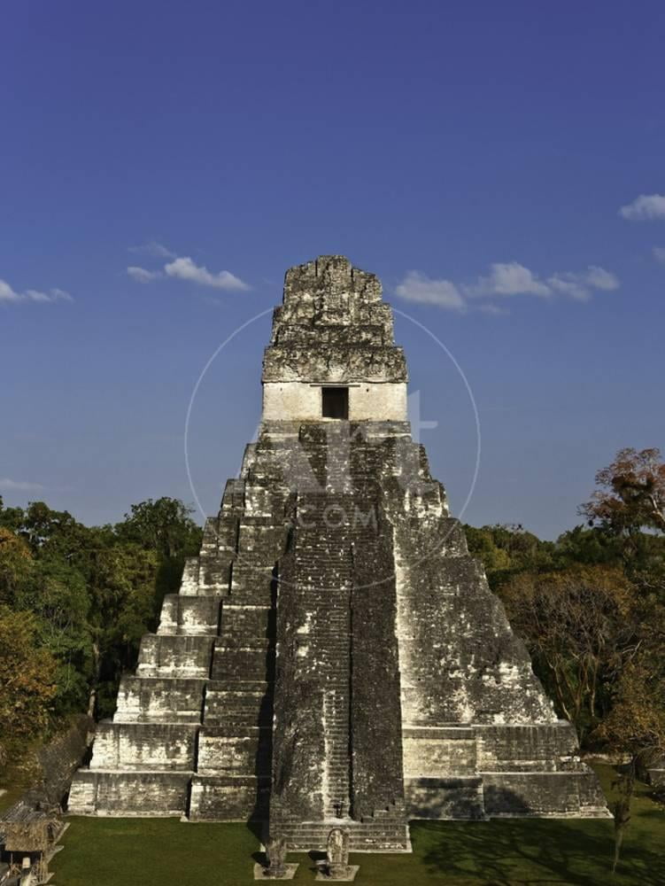 Temple I or Temple of the Giant Jaguar at Tikal, Scenic World Culture ...
