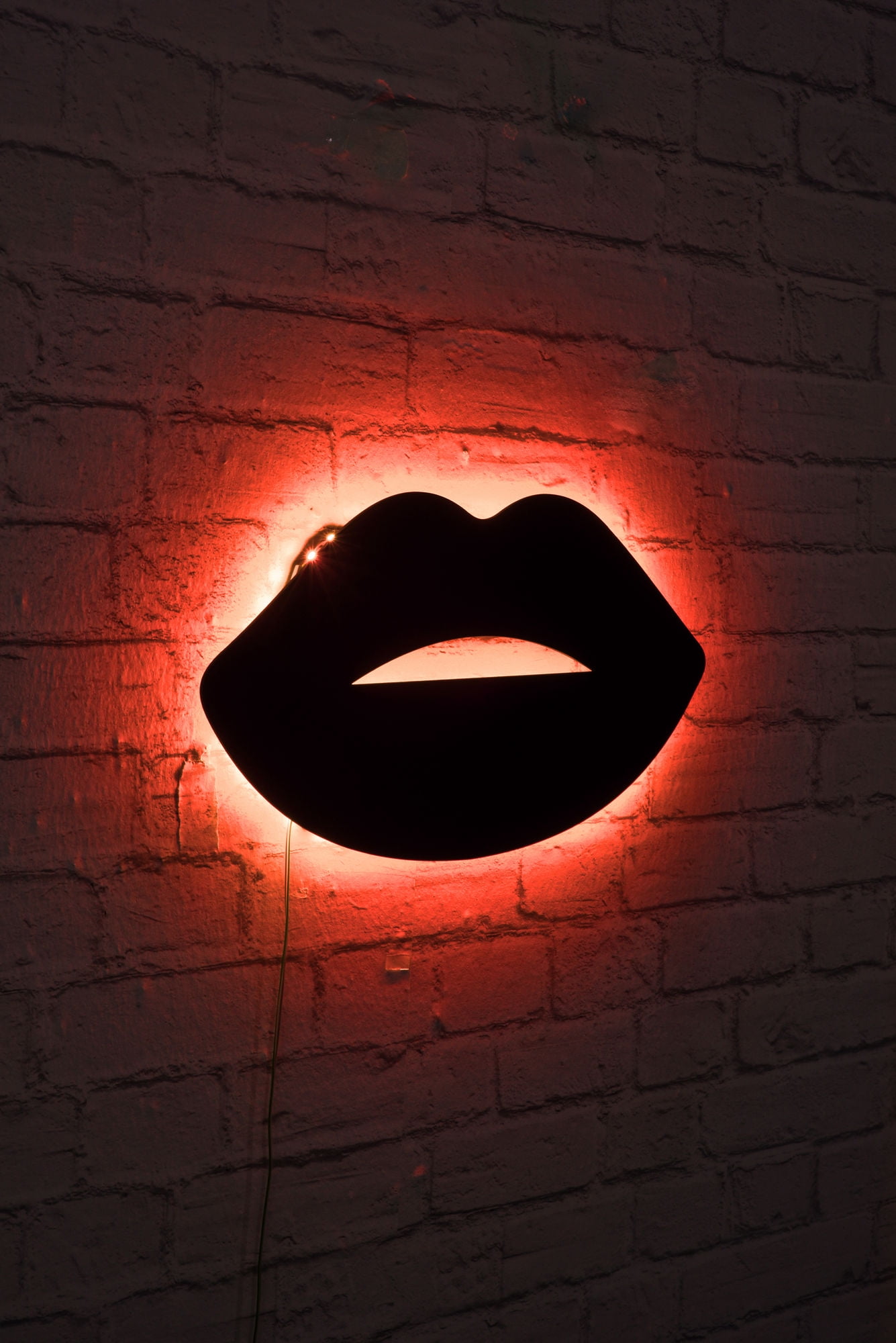 Lips Led Wall Sign on Wooden Base Handmade Customized Led Light Decor ...