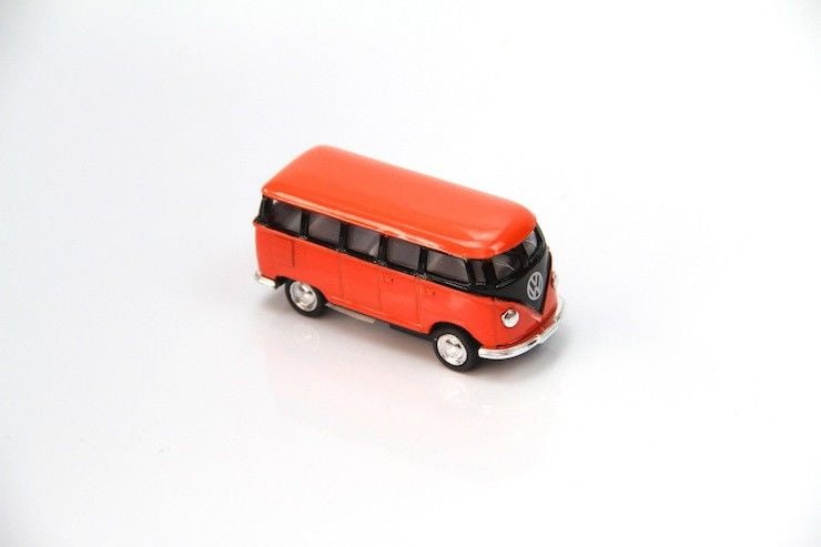 4PC SET: 2.5′ Kinsmart 1962 VW Volkswagen Bus Diecast Model Toy Car 1:64