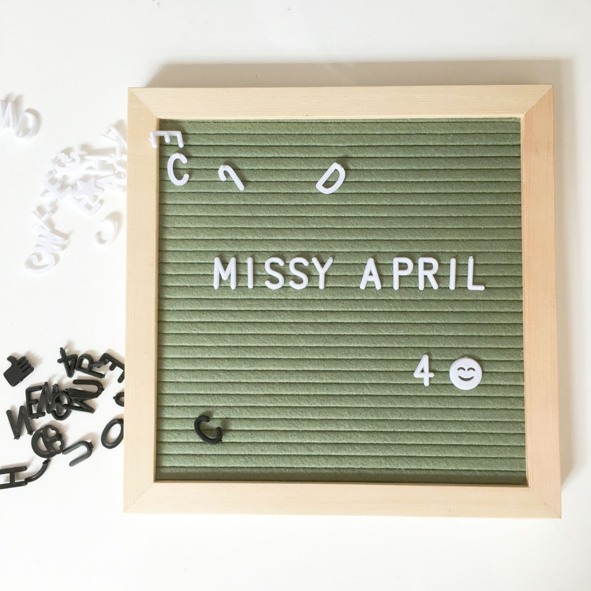 Delaman Felt Letter Board, 10"x10" Changeable Wooden Message Board Sign ...