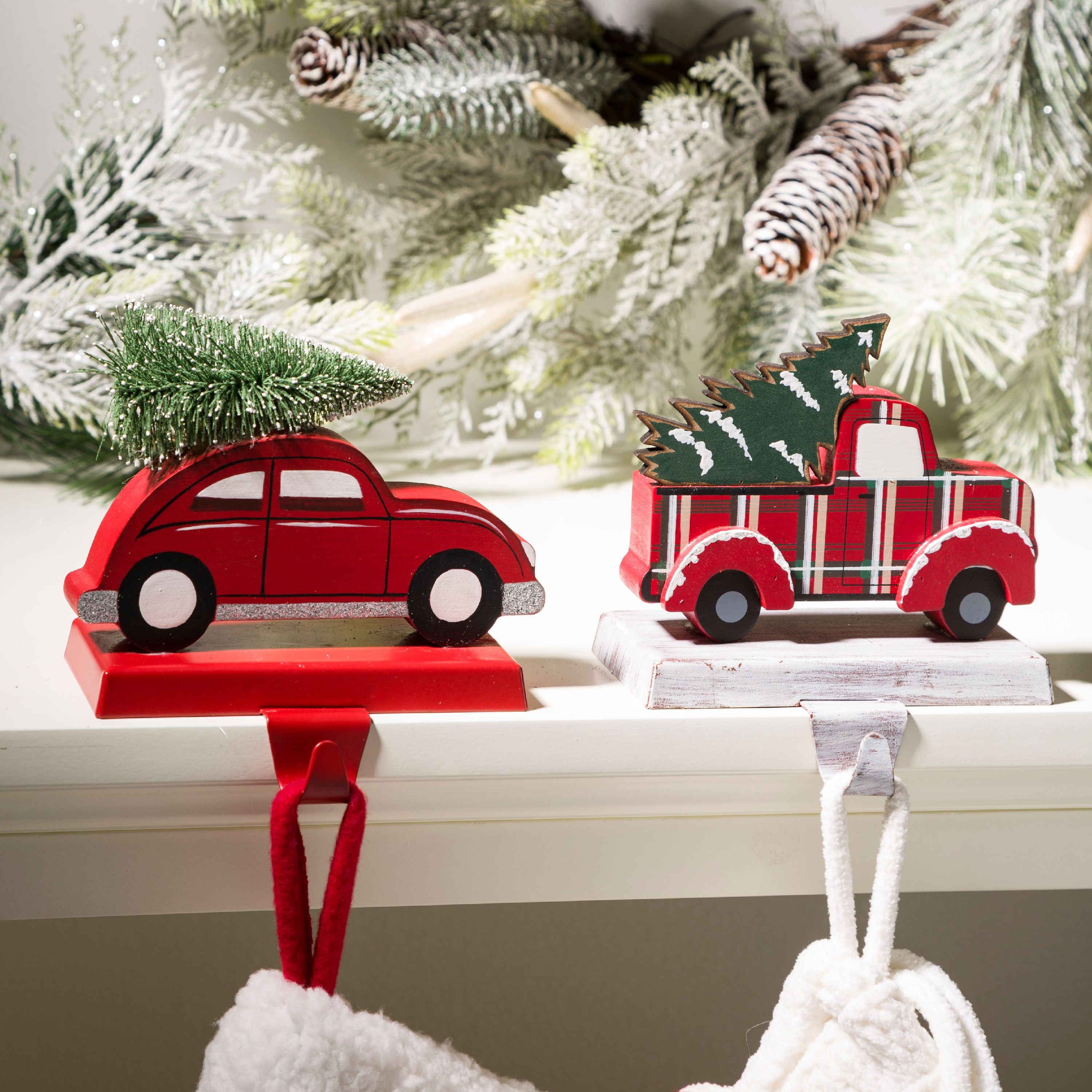 Glitzhome Wooden/Metal Red Car & Truck Stocking Holder, set of 2 ...
