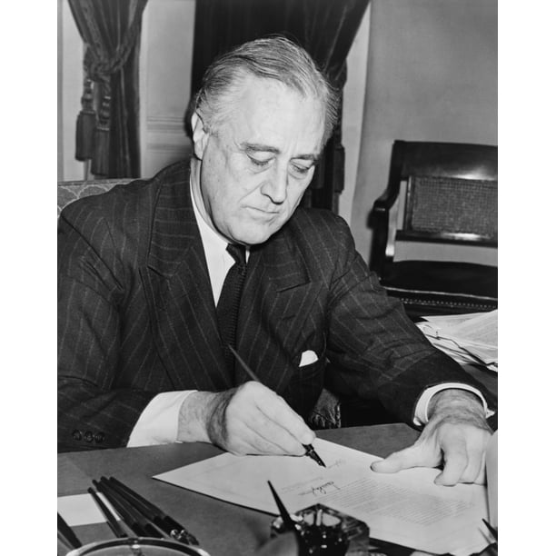 President Franklin D. Roosevelt Signing The Lend-Lease Bill To Give Aid ...