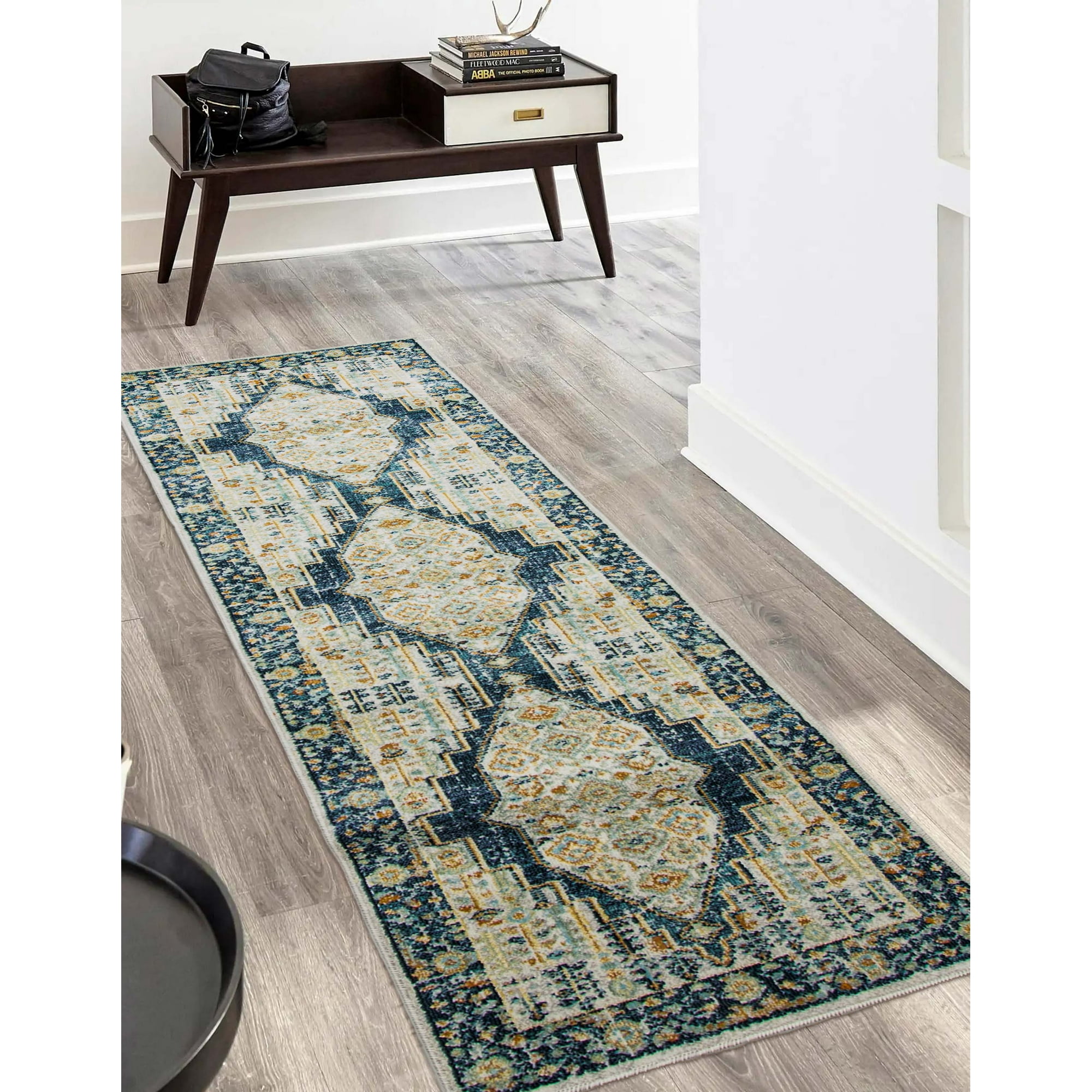 Click here for Ecarpet Kinsley Traditional Runner Rug For Living... prices