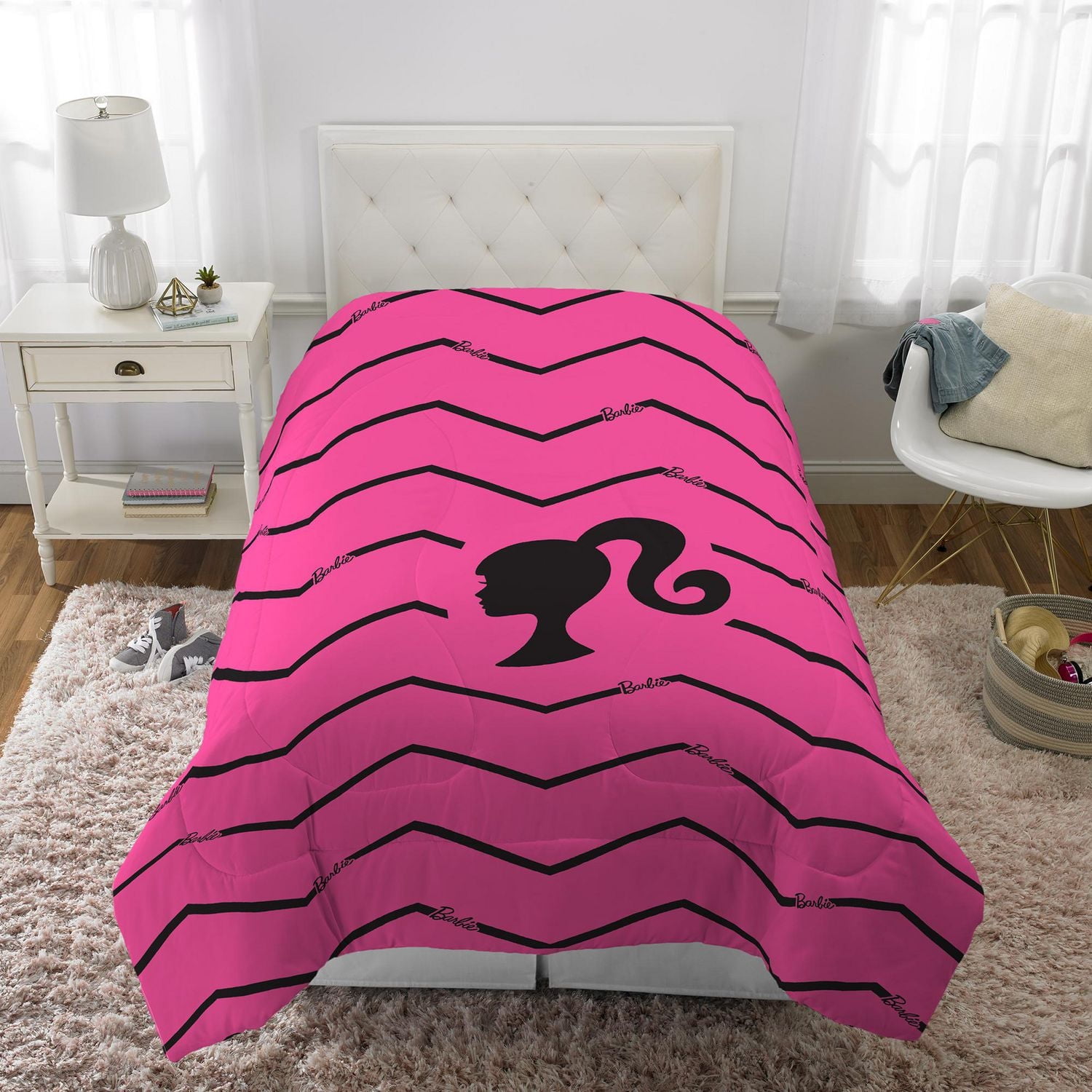 Barbie "Barbie Chevron" Twin/Full Comforter - Walmart.ca