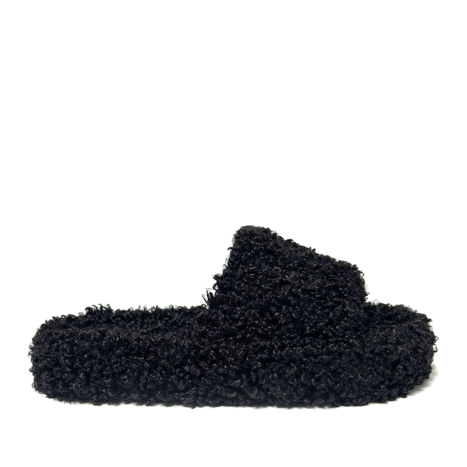 Click here for Floof Womens Shaggy Sherpa Slipper In Black  39 Eu prices