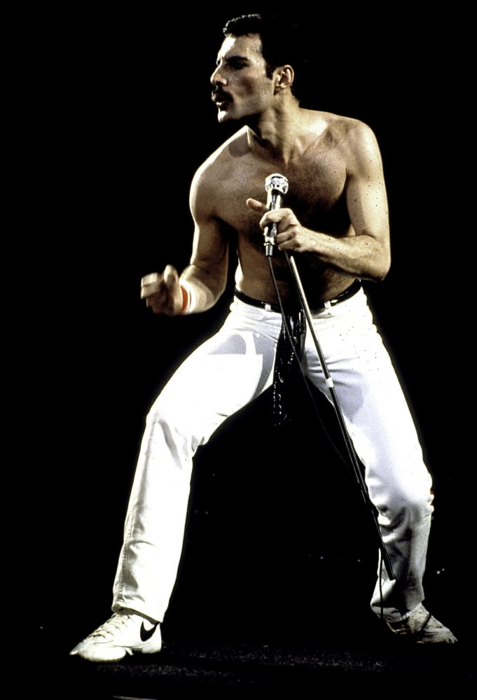Freddie Mercury performing on stage with Queen Photo Print (24 x 30 ...