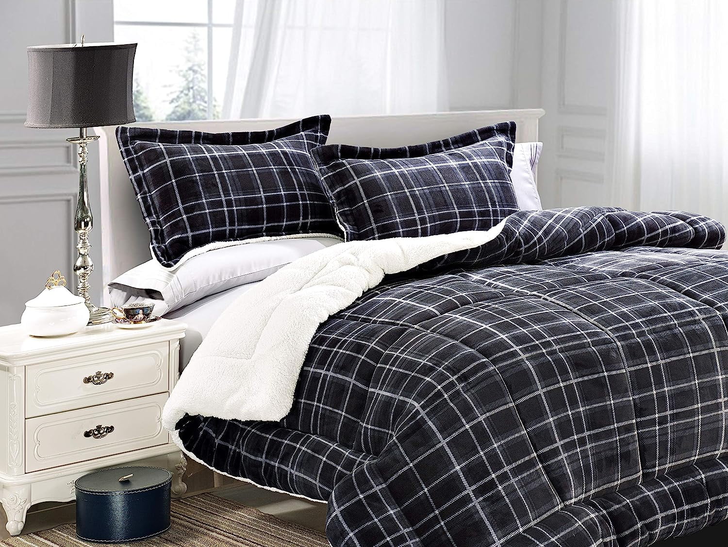 Mocassi 3-Piece Plaid Pattern Comforter Set - Soft and Plush Micromink ...