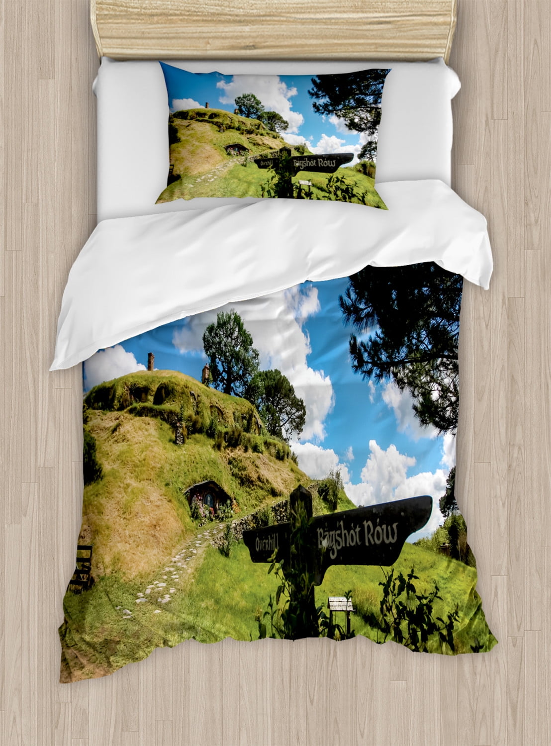 Hobbits Twin Size Duvet Cover Set, Overhill Hobbit Village in Matamata ...