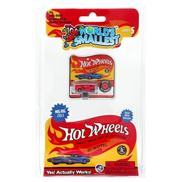World's Smallest: Hot Wheels Mini World Stunt Action Set (Includesloop ...