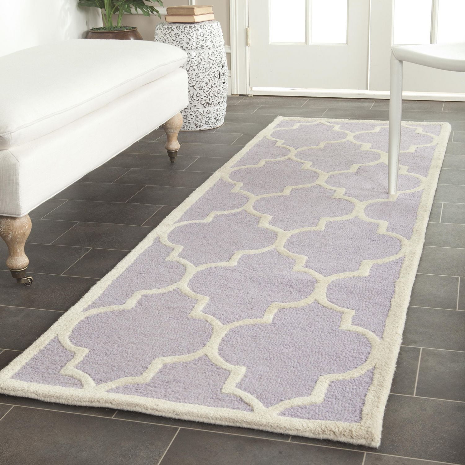 Click here for Safavieh Cambridge Kevin Geometric Area Rug 26 X 8... prices