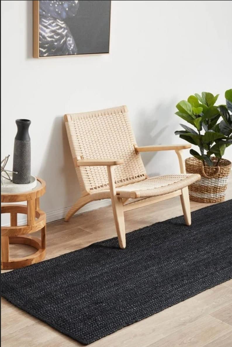DecorAvenue Hand Woven Braided Farmhouse Jute Area Rug Black Color 4 ft ...