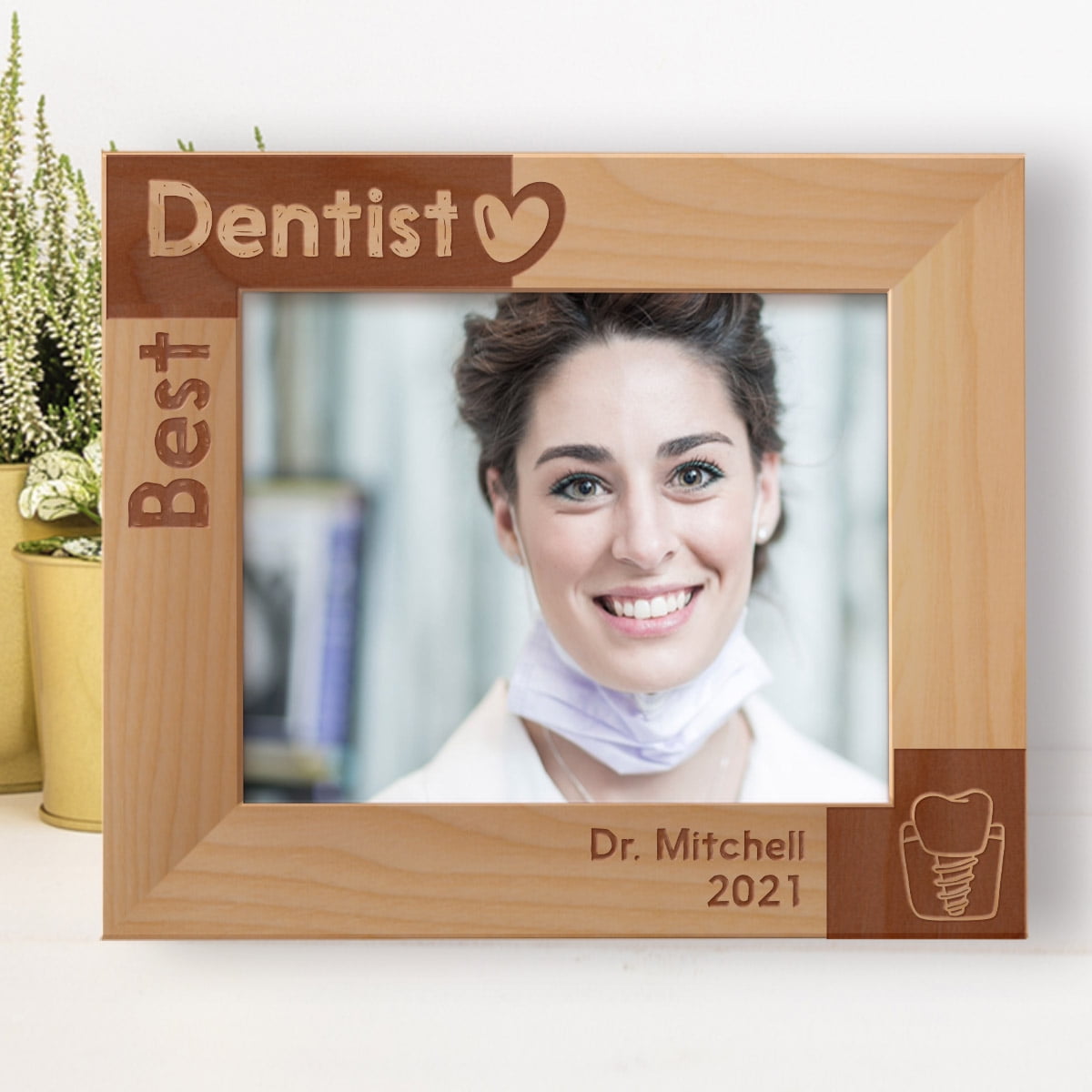 Best Dentist Personalized Wooden Frame-10" x 8" Brown Horizontal ...