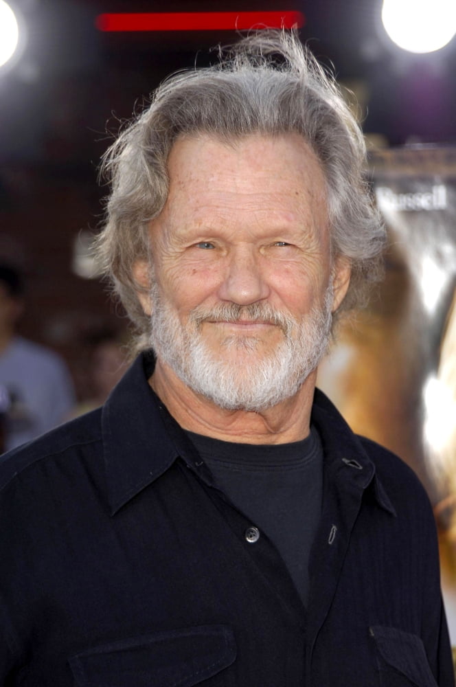 Kris Kristofferson At Arrivals For Premiere Of Dreamer, Mann Village ...