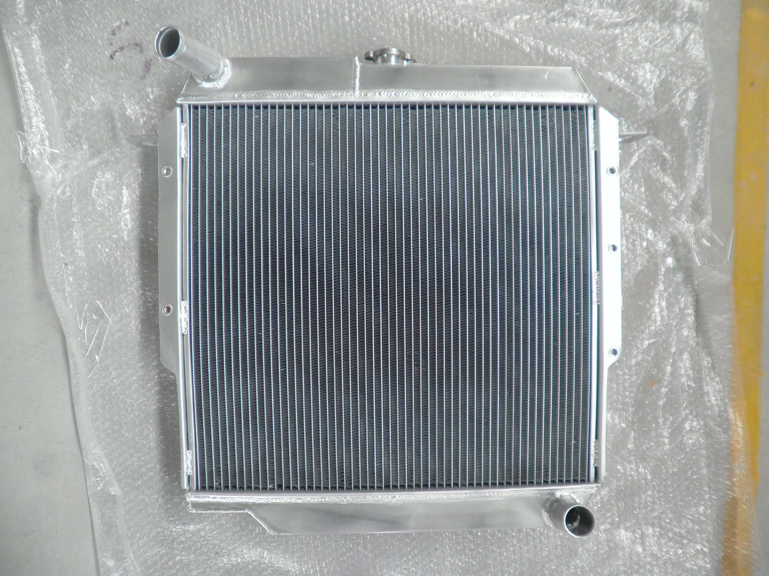 52mm 3Row Aluminum Radiator For 1985-1993 TOYOTA LANDCRUISER 70 SERIES ...
