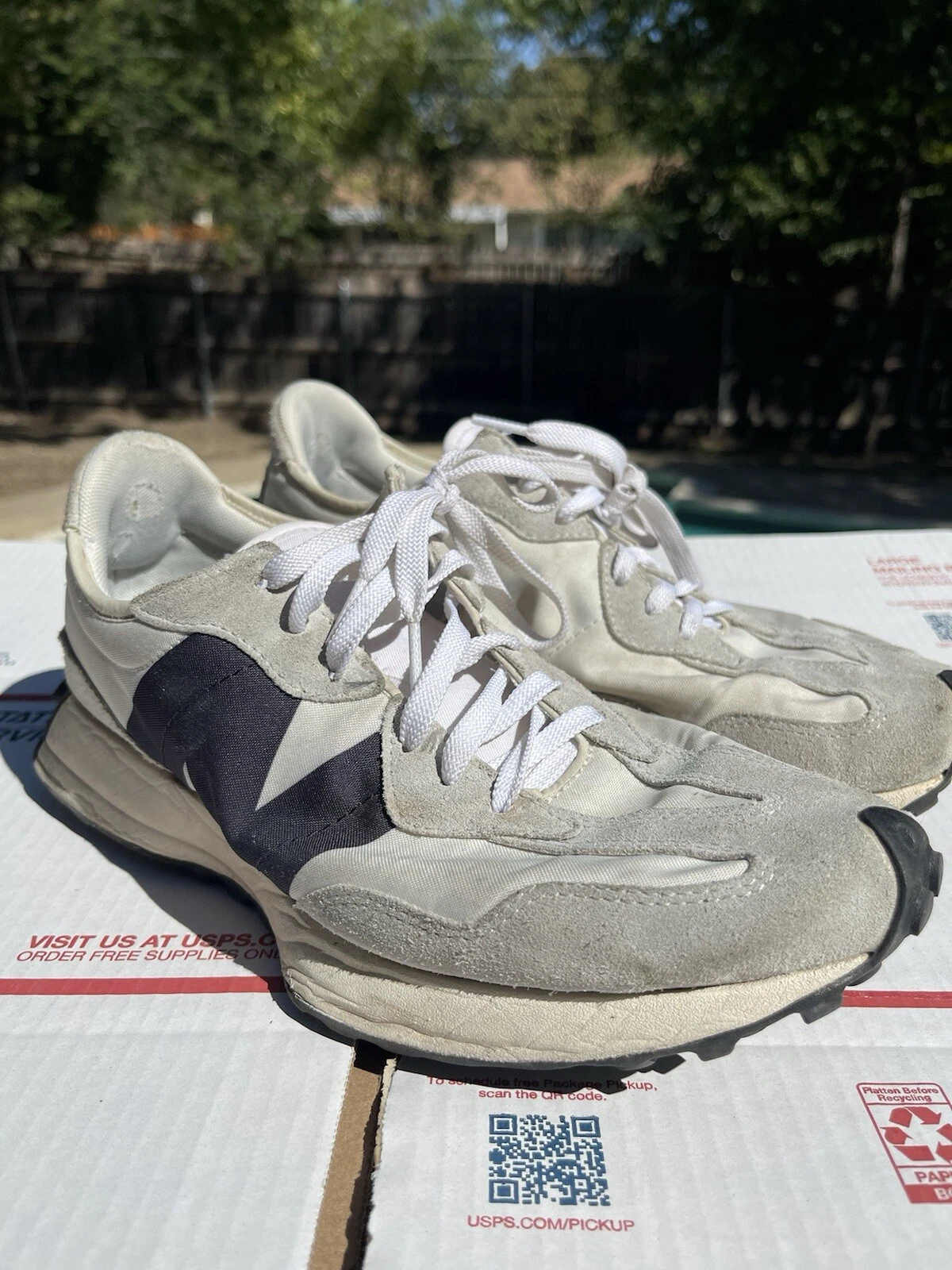 New Balance 327 Men's Size 11 Sea Salt White Black Shoes Sneakers ...